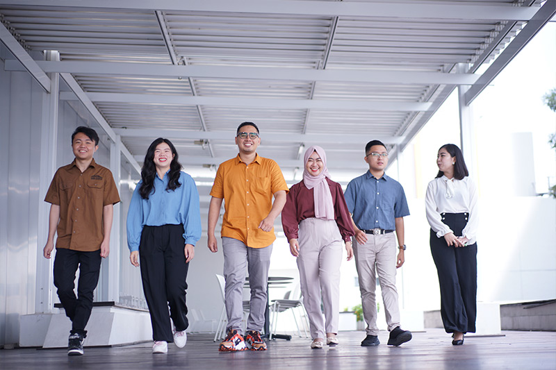 Merajut Karir Kreatif dalam Dunia Mode: Jurusan Fashion Design di ...